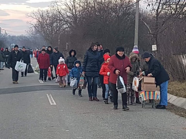 Obiceiul pițărăilor, păstrat în multe sate din județul Gorj - Stiri ...