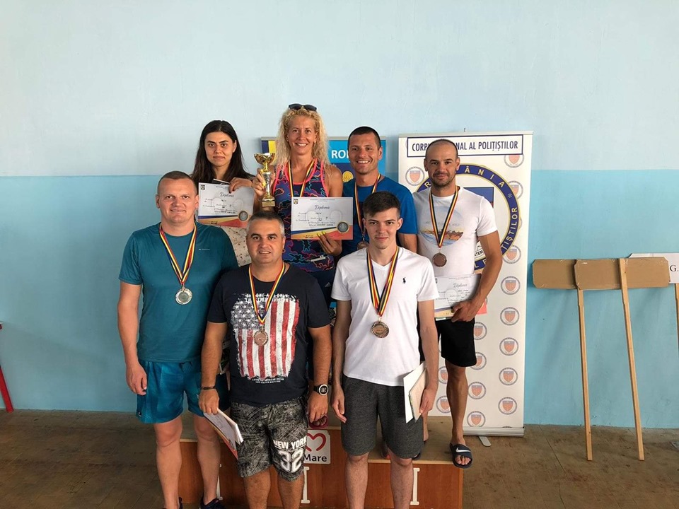 Maiorii Lavinia Brebu şi Adrian Bratu, pe podium la Campionatul de Înot