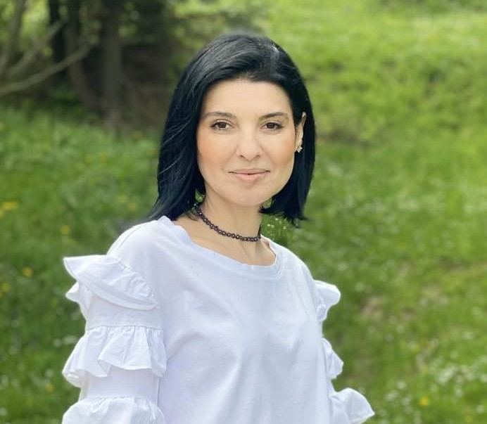 Lavinia Șandru candidează la alegerile prezidențiale din 2025 ...