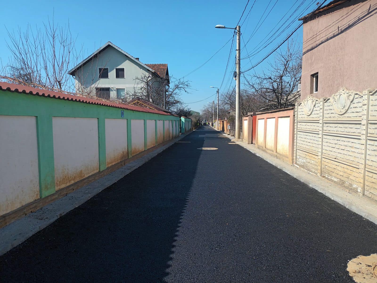 Primăvara a început cu asfaltarea străzilor, la Craiova